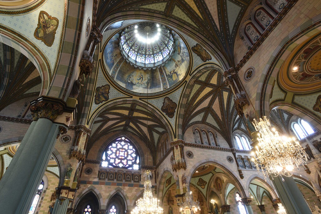 Saint-Antoine-de-Padoue Co-cathedral • Sanctuaires